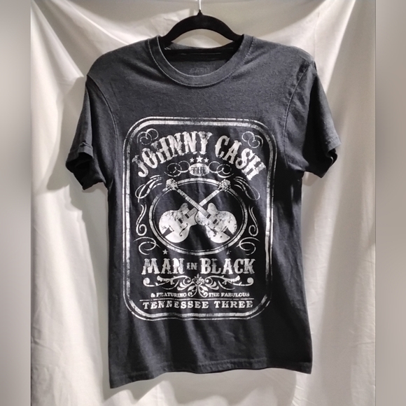 Johnny Cash | Shirts | Johnny Cash The Man In Black Mens Tshirt Adult ...